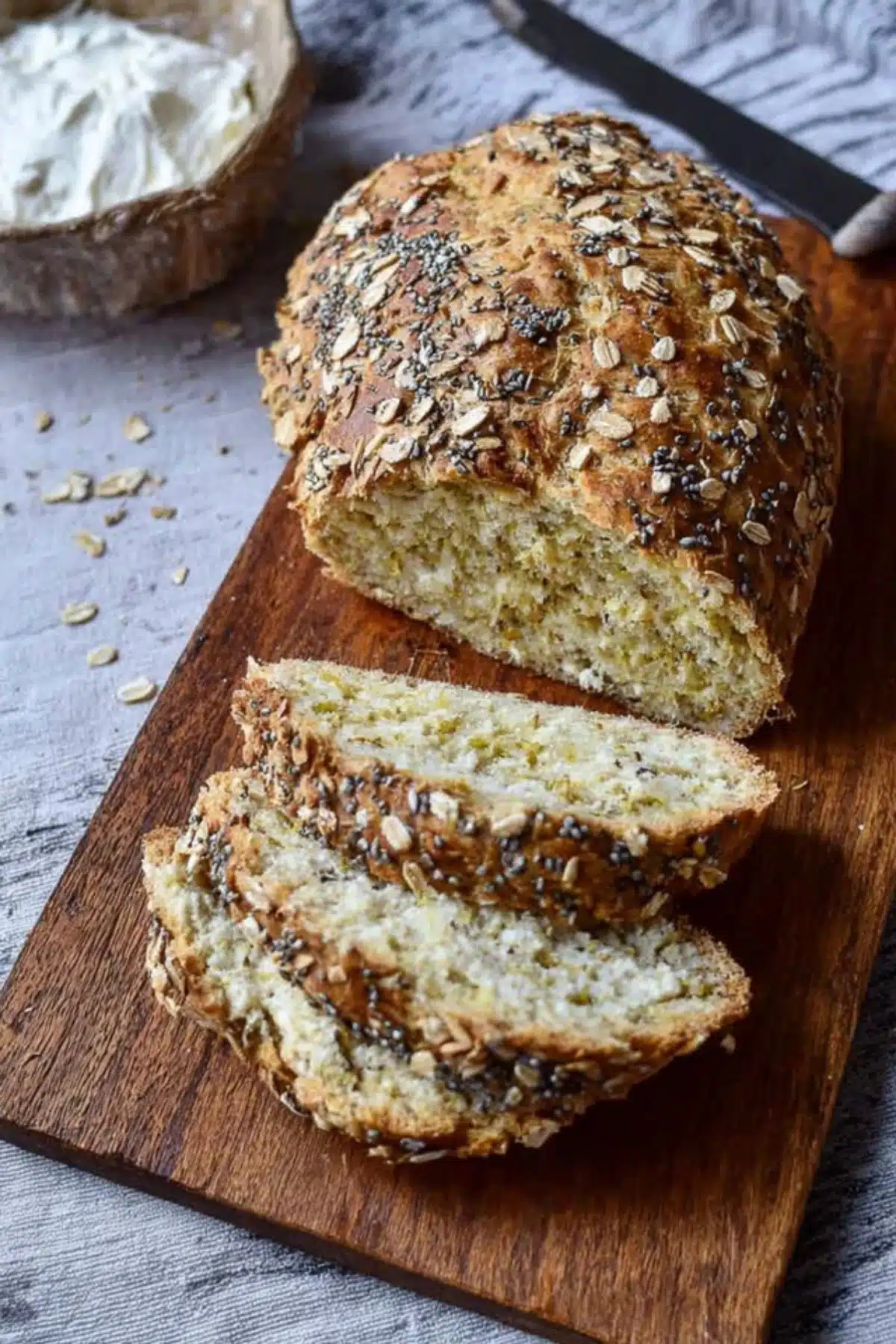 Haferflockenbrot mit Quark – Bestes Rezept in 7 Schritten - Noras ...