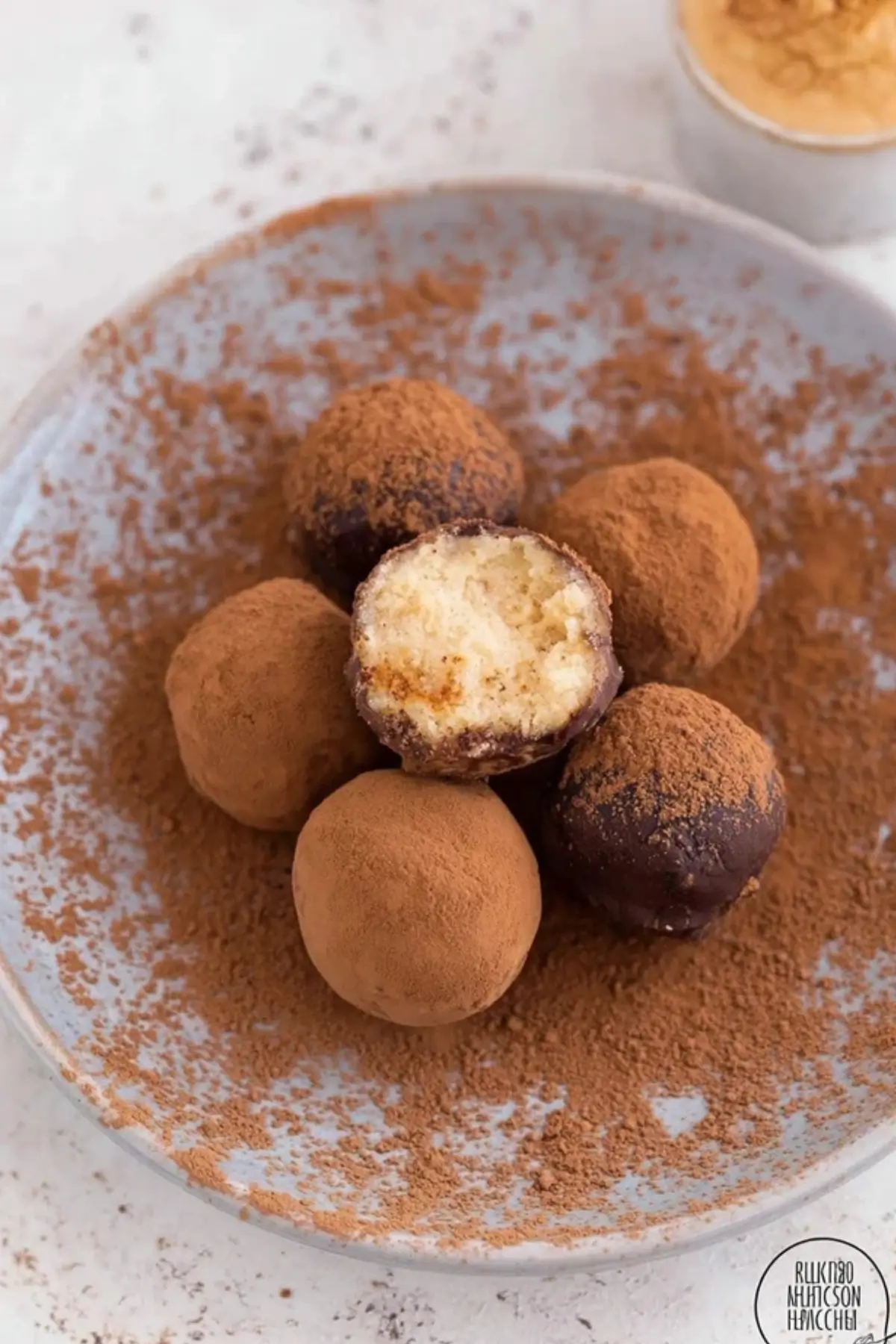 Tiramisu Kugeln ohne Backen – 5-Minuten-Rezept - Noras Kreationen