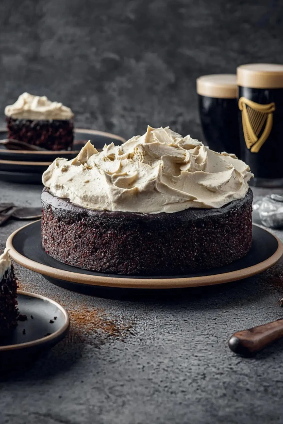 Guinness Kuchen – Saftiger Schokogenuss mit Bier - Noras Kreationen