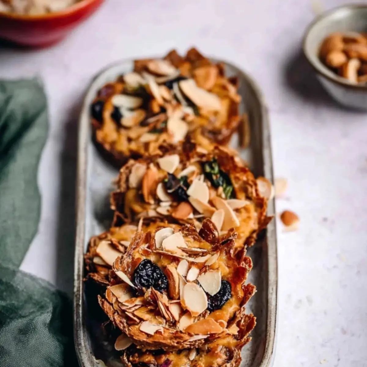 Vegane Florentiner – Beste Plätzchenidee für Weihnachten - Noras Kreationen